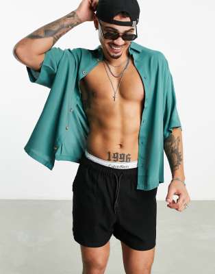 ASOS DESIGN - Chemise oversize coupe carrée en viscose - Vert délavé | ASOS