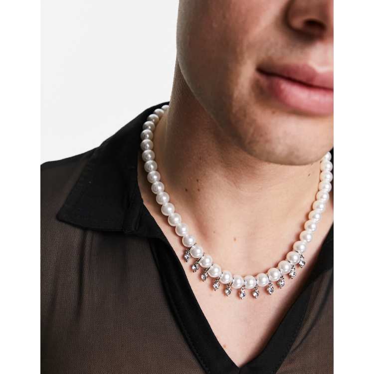 Chunky faux pearl necklace store