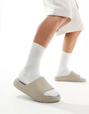ASOS DESIGN chunky sliders in stone | ASOS