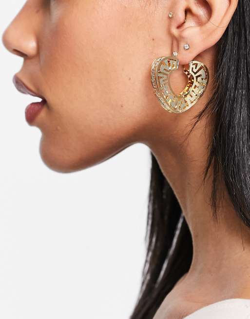 Asos Design Créoles Cœurs Avec Monogramme Asos
