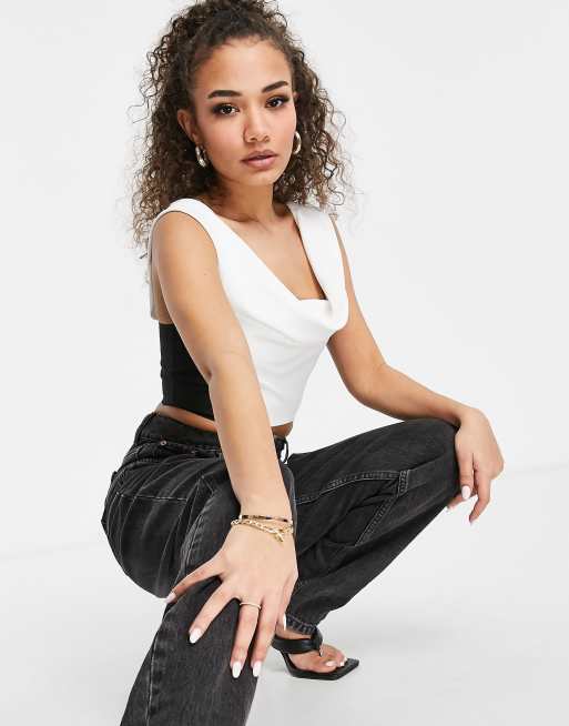 ASOS DESIGN - Crop top style corset sans manches à col bénitier - Noir et blanc | ASOS