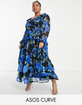ASOS DESIGN Curve - Gelaagde maxi-jurk met ruches in zwart met blauwe bloemenprint | ASOS