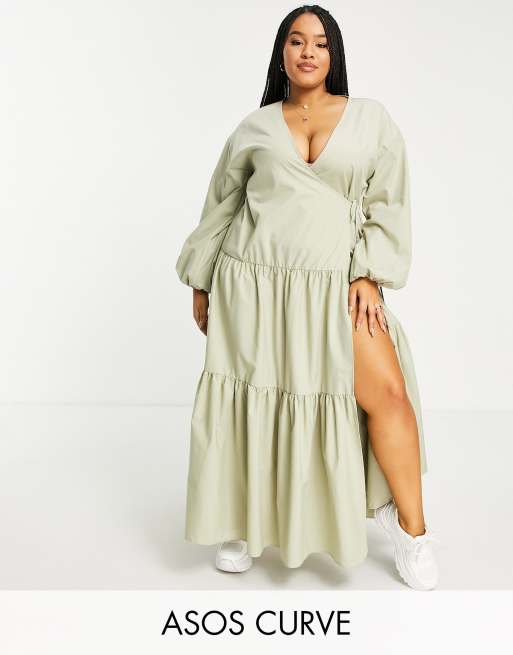 Asos Design Curve Gestuftes Maxikleid In Khaki Mit Tiefer Taille Und