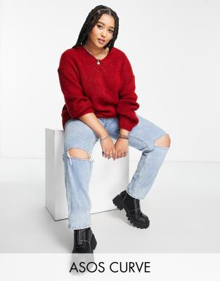 ASOS DESIGN Curve longline sweater with v neck in brushed yarn in red ...