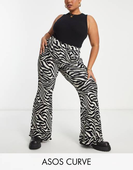 ASOS DESIGN Curve plisse flare in neutral zebra print | ASOS