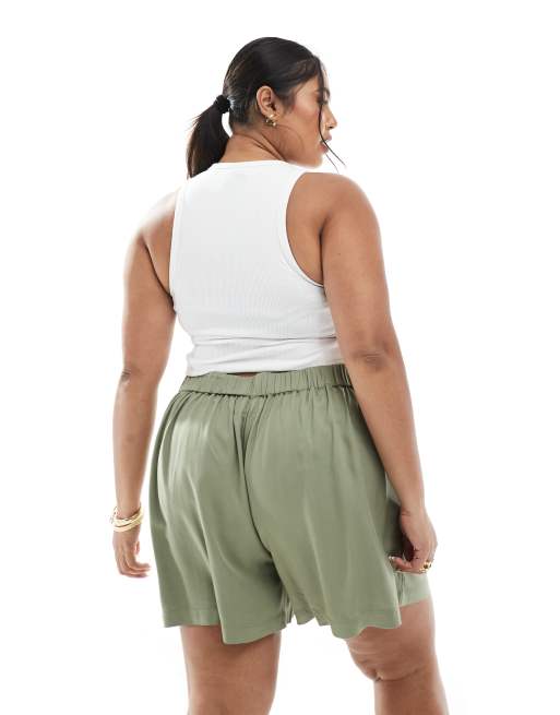 ASOS DESIGN Curve pull on shorts in olive green | ASOS
