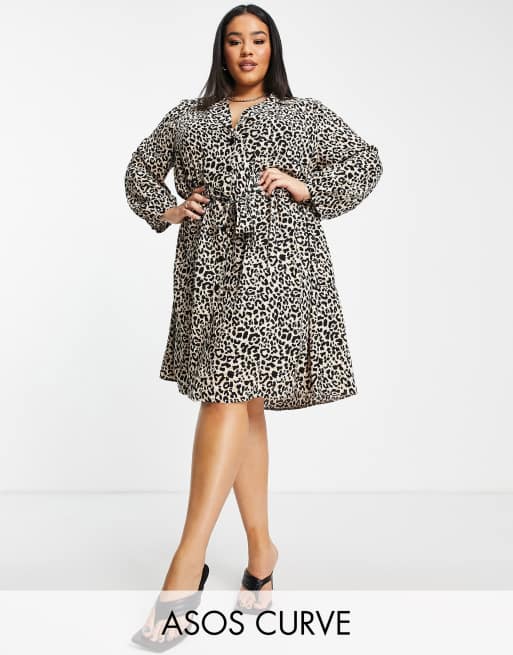 Asos Design Curve Robe Courte Boutonnée à Taille Froncée Et Imprimé