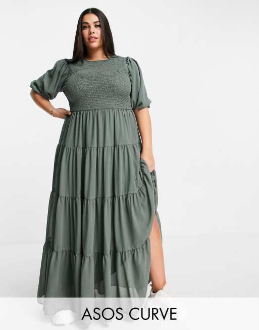 ASOS DESIGN Curve - Robe longue froncée à volants étagés - Kaki | ASOS