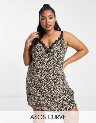 ASOS DESIGN Curve - Robe nuisette courte avec empiècement en dentelle à imprimé animal | ASOS