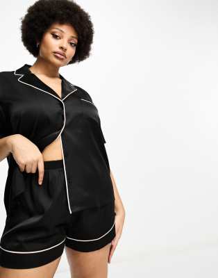 ASOS DESIGN Curve satin short sleeve shirt & short pyjama set in black ...