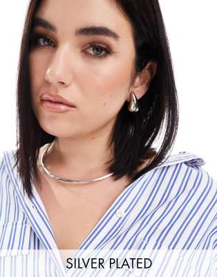 ASOS DESIGN Curve silver plated torque choker in minimal design | ASOS