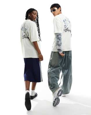 ASOS DESIGN Disney unisex oversized tee in off white with Mickey Mouse ...