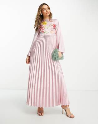 ASOS DESIGN - Geplooide maxi jurk van satijn met borduursels in roze | ASOS