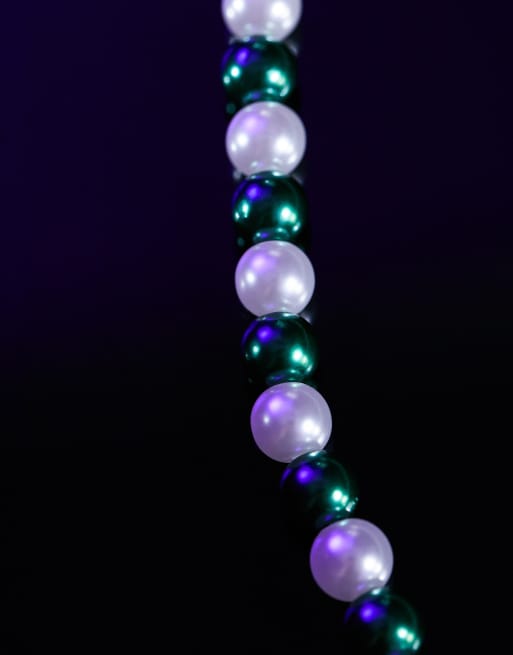 ASOS DESIGN glass faux pearl beaded necklace in green and white | ASOS