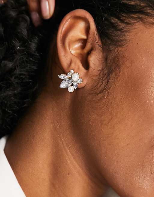 ASOS DESIGN – Goldfarbene Ohrstecker mit Kristall- und Perlendesign | ASOS ASOS DESIGN – Goldfarbene Ohrstecker mit Kristall- und Perlendesign | ASOS
