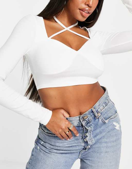 Asos Design Größere Brust Langärmliges Kurzes Oberteil In Weiß Mit