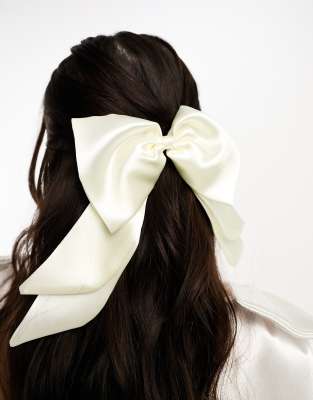 ASOS DESIGN hair bow design in cream satin | ASOS