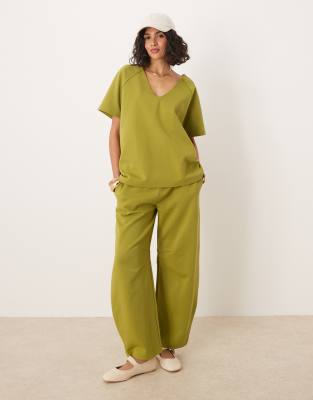 ASOS DESIGN interlock barrel leg jogger and t-shirt co-ord in khaki | ASOS