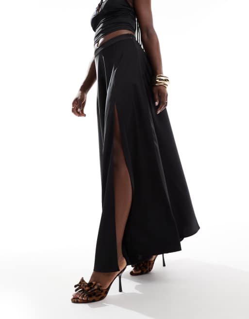 ASOS DESIGN - Jupe longue en satin avec grande fente - Noir | ASOS