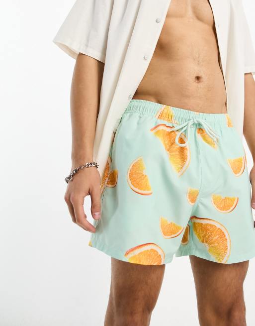 Asos Design Kurze Badeshorts In Orange Mit Print Asos