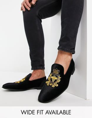 ASOS DESIGN loafers in black velvet with badge detail | ASOS