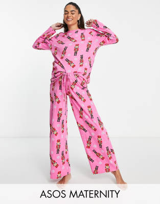 ASOS DESIGN Maternity - Jul - Lyserødt pyjamassæt med langærmet top og ...