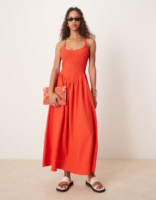 ASOS DESIGN - Maxi-jurk van kreukelstof met lage ronde hals en kruisbandjes op de rug in felrood ...