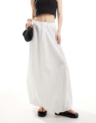 ASOS DESIGN - Maxi rok met bolle zoom in wit | ASOS