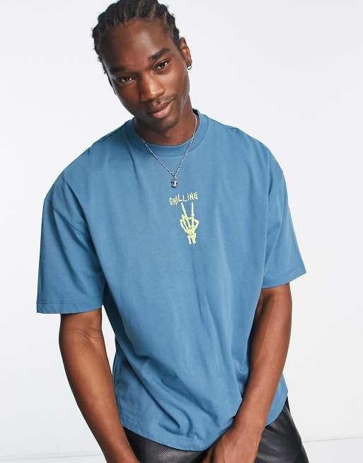 Asos Design Oversize T Shirt In Blau Mit Skeletthand Print Auf Der