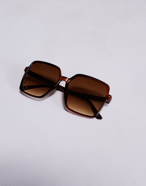 ASOS DESIGN oversized 70s sunglasses in crystal brown
