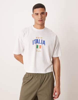 ASOS DESIGN - Oversized, cropped og hvid T-shirt med grafisk 'Italia ...