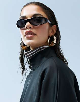 ASOS DESIGN – Panorama-Visor-Sonnenbrille in Schwarz | ASOS