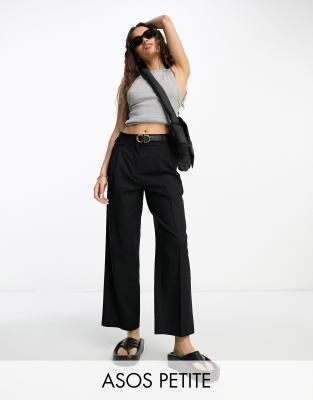 ASOS DESIGN Petite linen tapered mom pants in black | ASOS