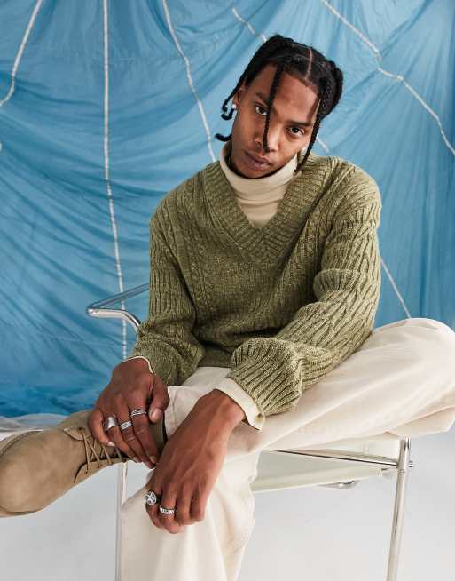 ASOS DESIGN - Pull en maille duveteuse à col V - Kaki | ASOS