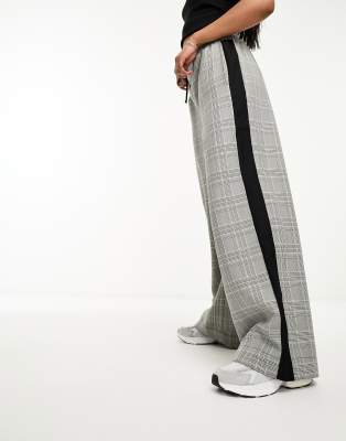 ASOS DESIGN pull on pants with contrast panel in gray check | ASOS