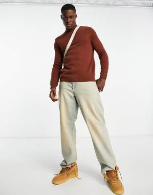 ASOS DESIGN – Pullover in Rostrot aus Lammwolle mit Stehkragen | ASOS