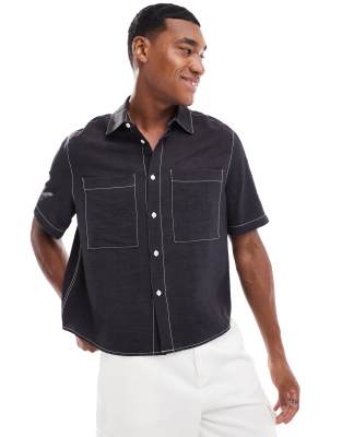 ASOS DESIGN relaxed boxy shirt with short sleeves and contrast stitch ...