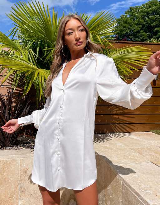 ASOS DESIGN - Robe chemise courte et ample en satin à décolleté ...