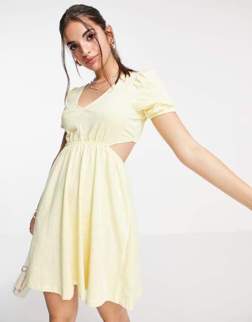 ASOS DESIGN - Robe courte avec découpe dans le dos - Jaune pastel | ASOS