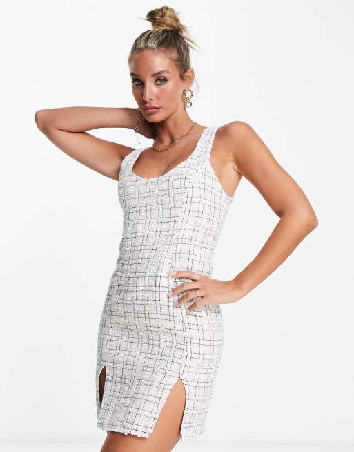 ASOS DESIGN - Robe courte en bouclé avec encolure dégagée | ASOS