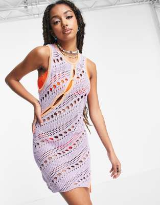 ASOS DESIGN - Robe courte en maille au crochet à boutonnage asymétrique ...