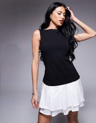 ASOS DESIGN - Robe courte et sans manches à taille basse avec jupe en popeline et encolure ...