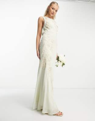 ASOS DESIGN - Robe longue de demoiselle d'honneur en mousseline ornementée avec encolure ...