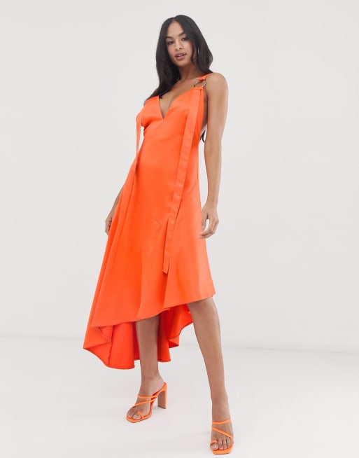 Asos Design Robe Longueur Mollet Minimaliste à Empiècements En Satin