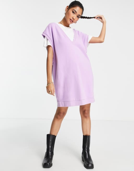 ASOS DESIGN - Robe pull courte sans manches ultra douce avec col en V - Lilas | ASOS