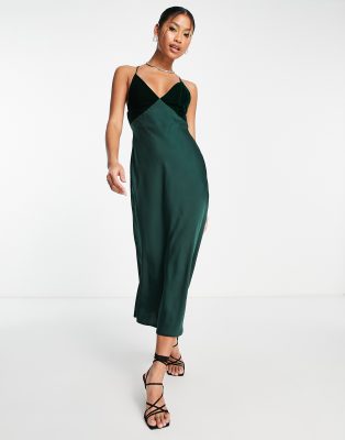 ASOS DESIGN - Satijnen midi slipdress met lijfje van fluweel in bosgroen | ASOS