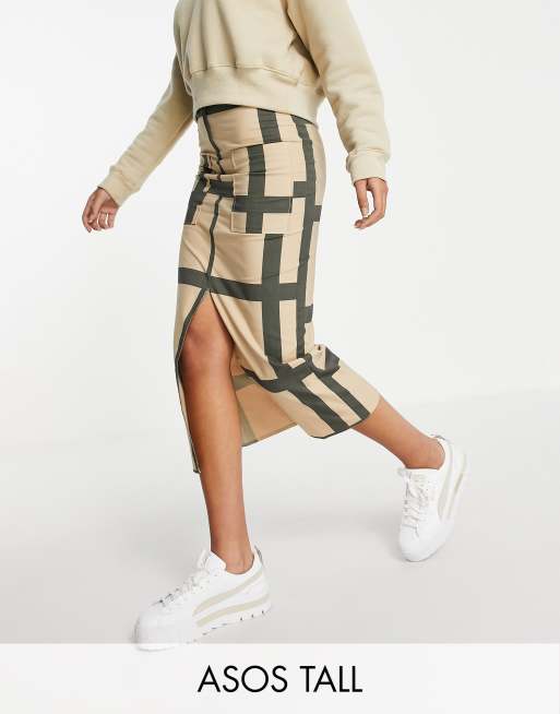 ASOS DESIGN Tall - Jupe mi-longue avec ourlet fendu et poche à imprimé abstrait | ASOS