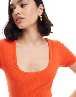 ASOS DESIGN - Vestito al polpaccio con scollo rotondo e maniche ad ...