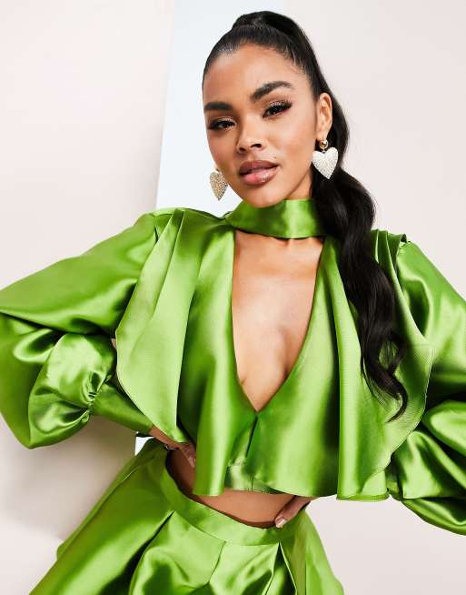 ASOS LUXE - Top en satin avec volants extrêmes (pièce d'ensemble) - Vert | ASOS