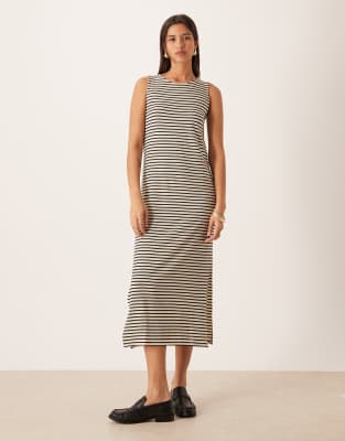 AWARE - Robe longue sans manches à rayures - Noir et blanc | ASOS